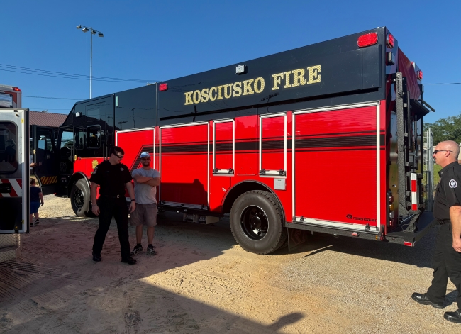 Photo Gallery: Attala County Library Touch-a-Truck Event - BreezyNews ...